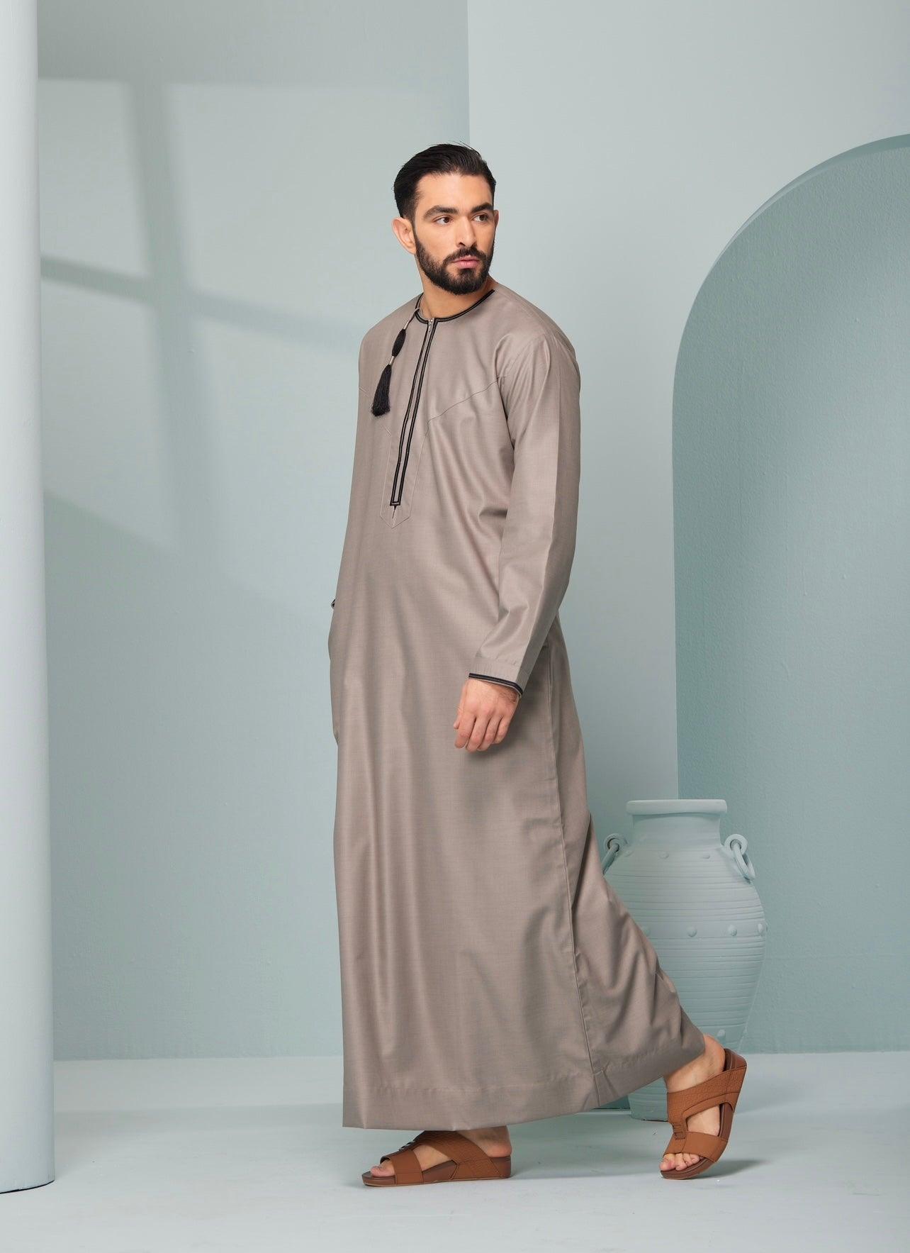Men's Omani Style Thobe Beige with Black Tassel | Thobeluxe